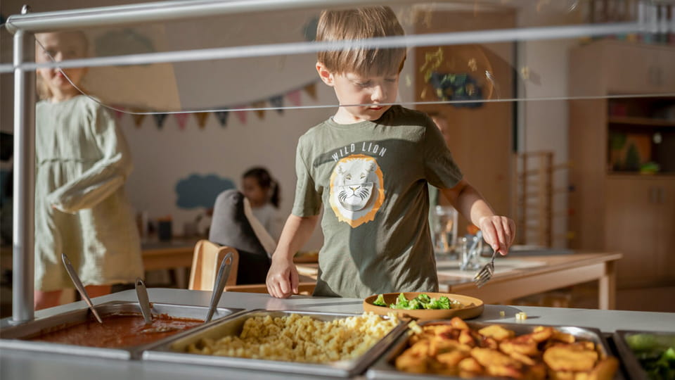 Mit der Kita- Buffettheke die Selbstständigkeit der Kinder fördern I ...